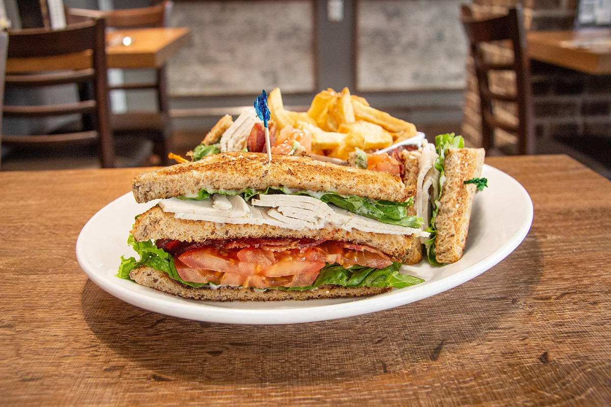 ClubhouseSandwichKennebecFries_web - Rickys Grill